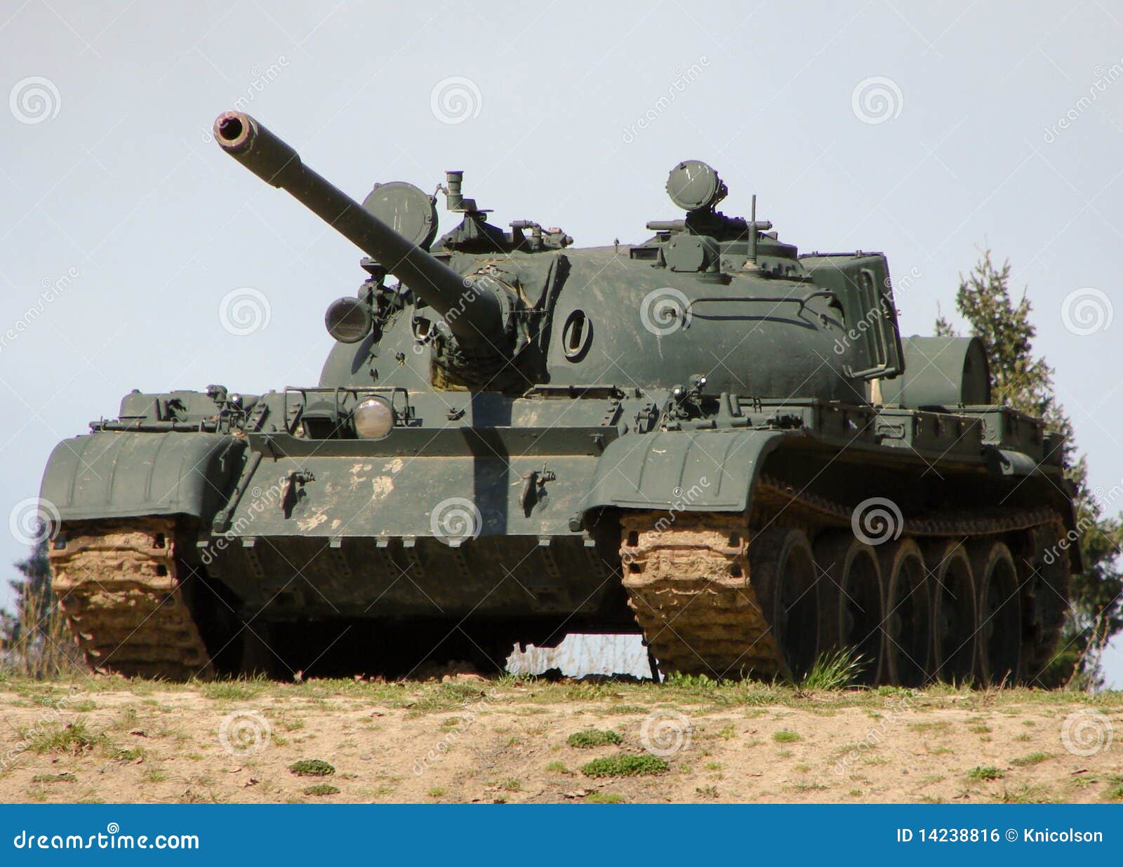 El tanque militar foto de archivo. Imagen de arsenal - 14238816