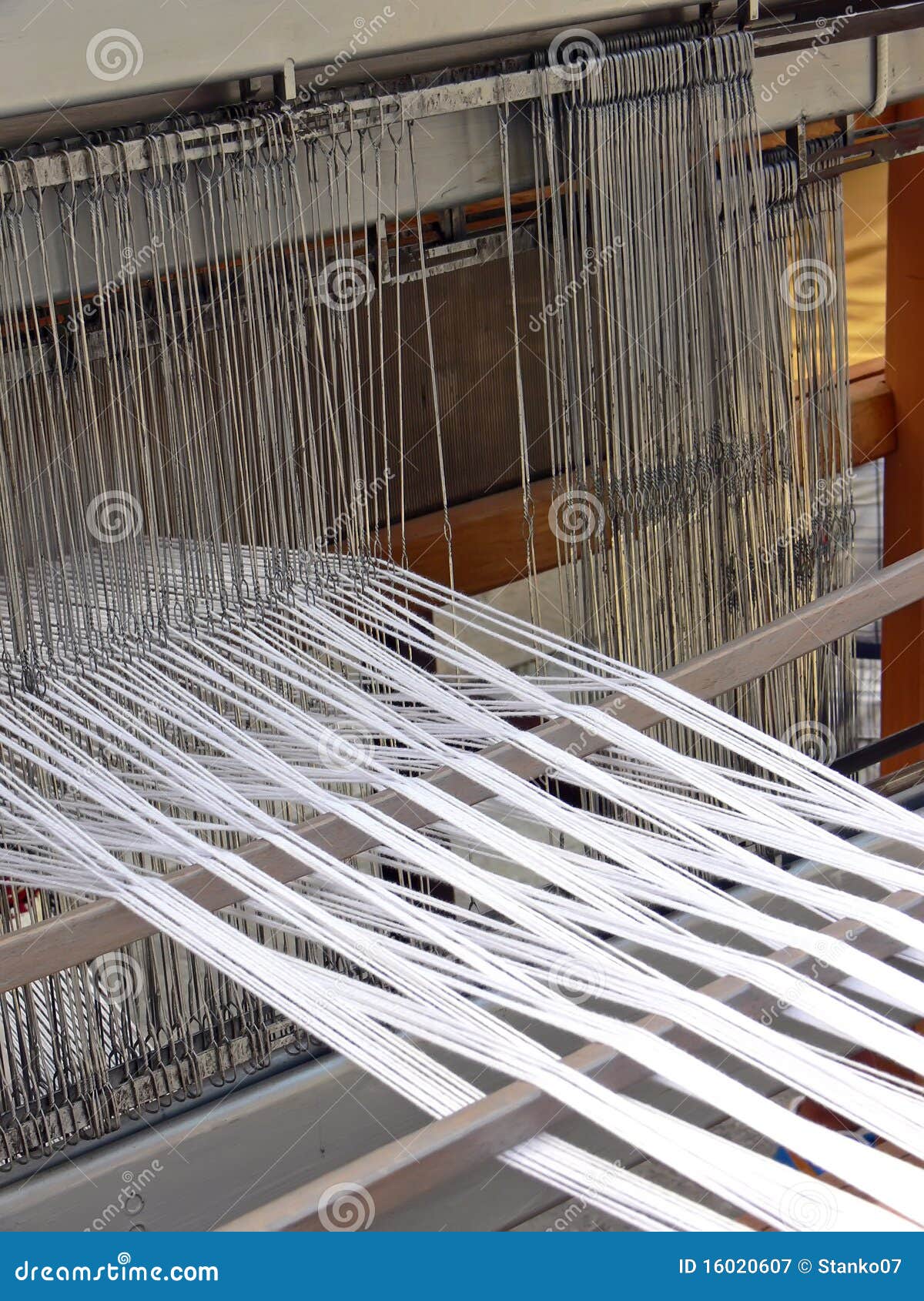 El tejer imagen de archivo. Imagen de funcione, textiles - 16020607