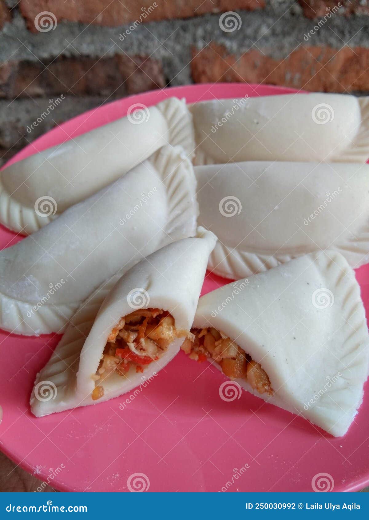 El Tempe De Cireng Es Comida Indonesia Hecha De Tapioca Y Tempe Foto de ...