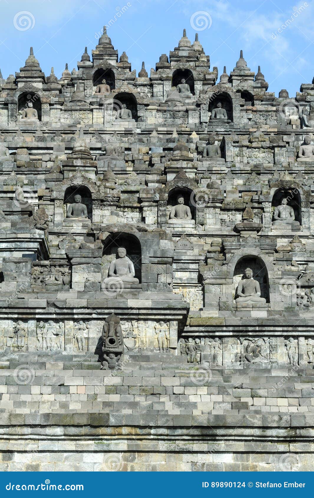 El Templo De Borobudur En Java, Indonesia Foto de archivo - Imagen de ...