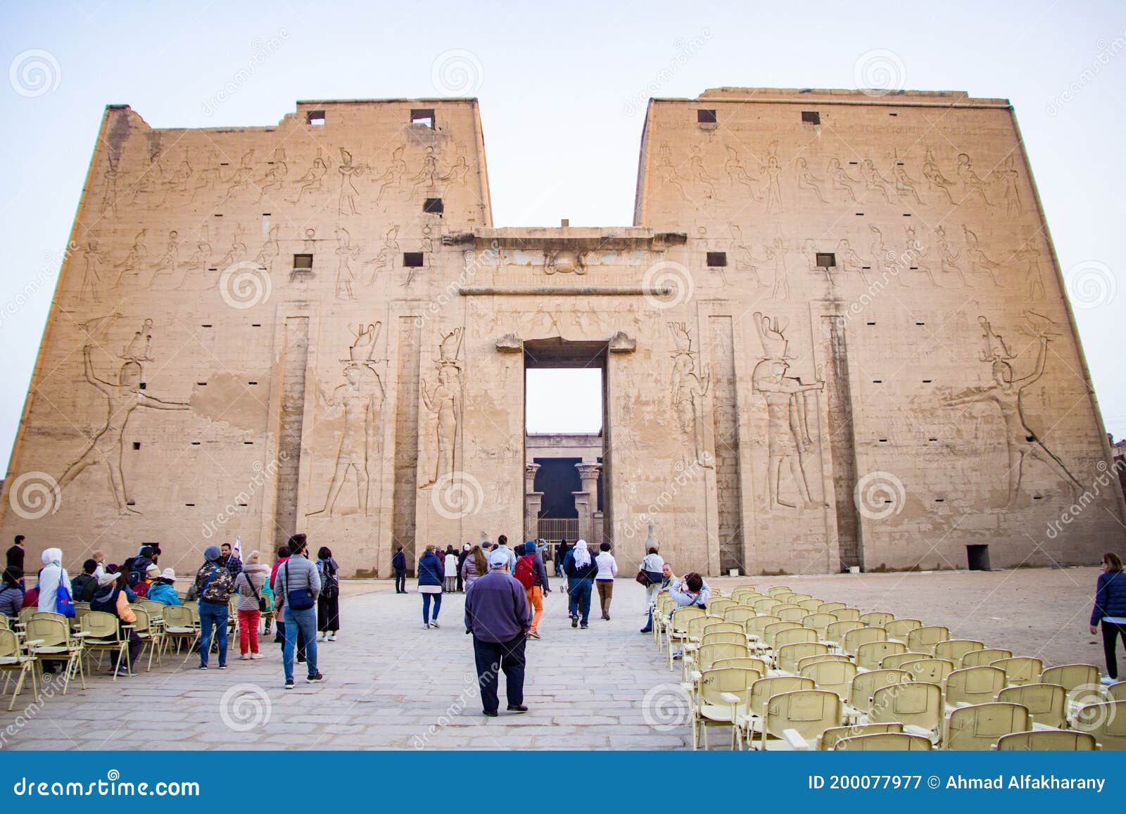 El templo de Edfu fotografía editorial. Imagen de templo - 200077977