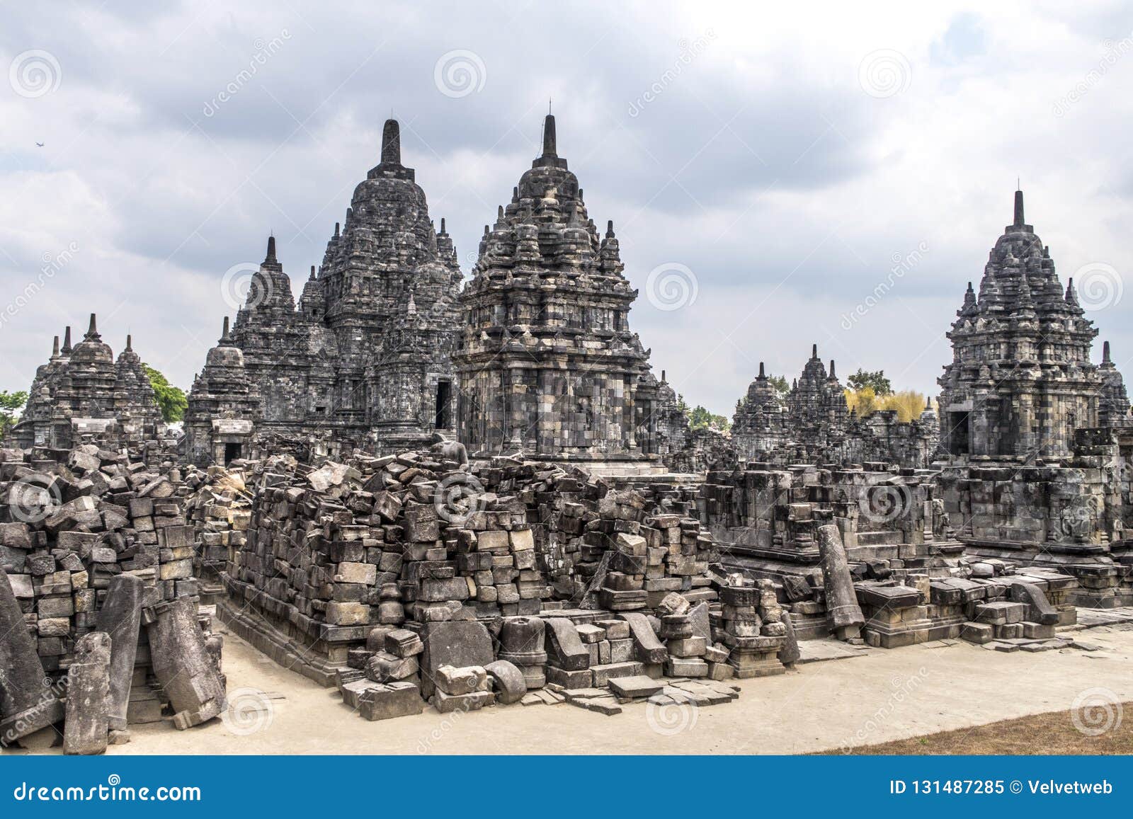El Templo De Prambanan, Java, Indonesia Imagen de archivo - Imagen de ...