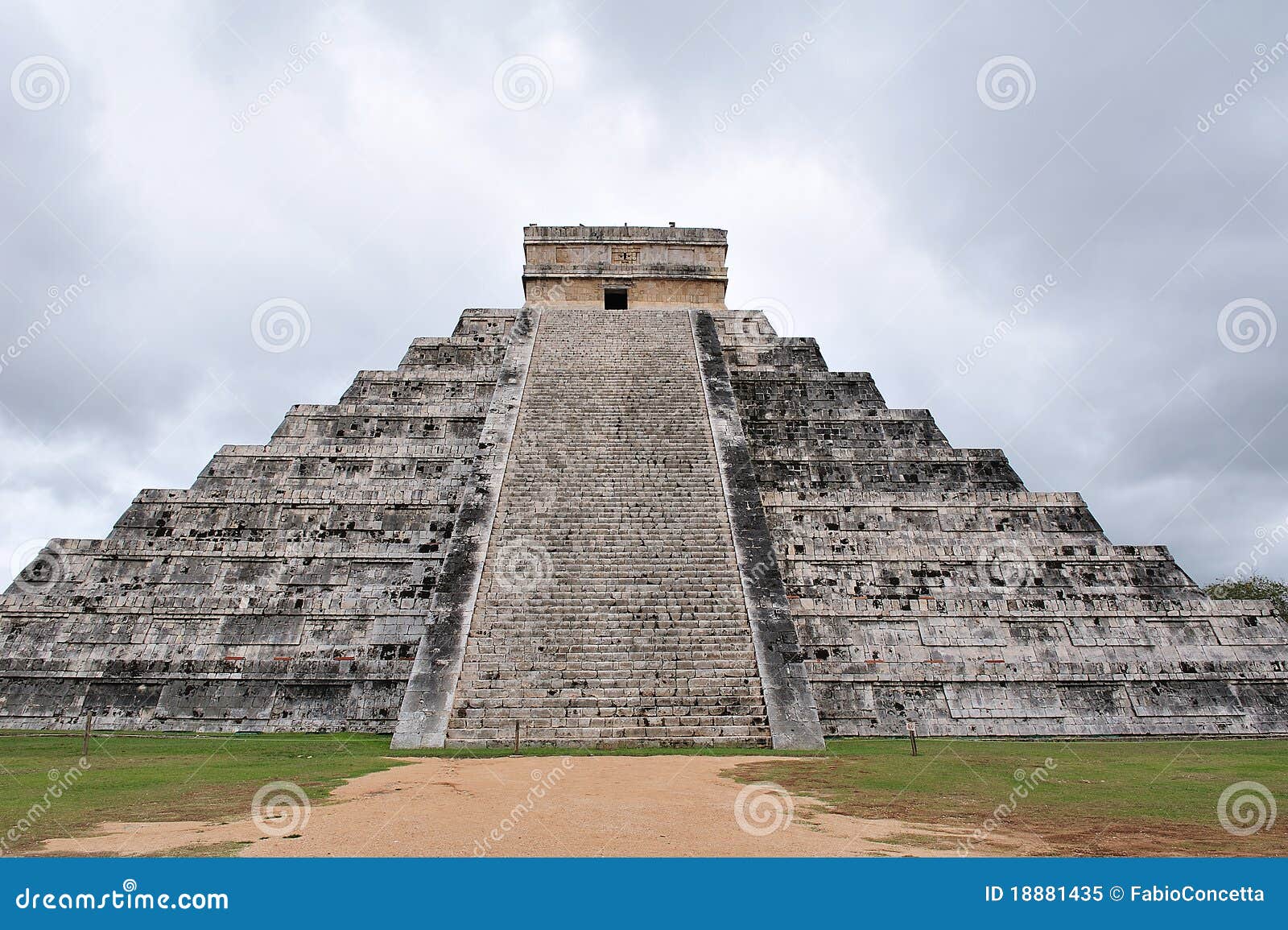 El Templo Maya De Chichen El Itza 2 Imagen de archivo - Imagen de maya, tradiciones: 18881435
