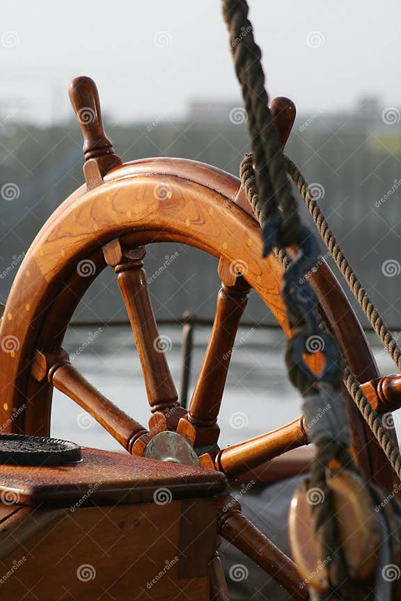 El timón imagen de archivo. Imagen de libertad, nearsighted - 3098011