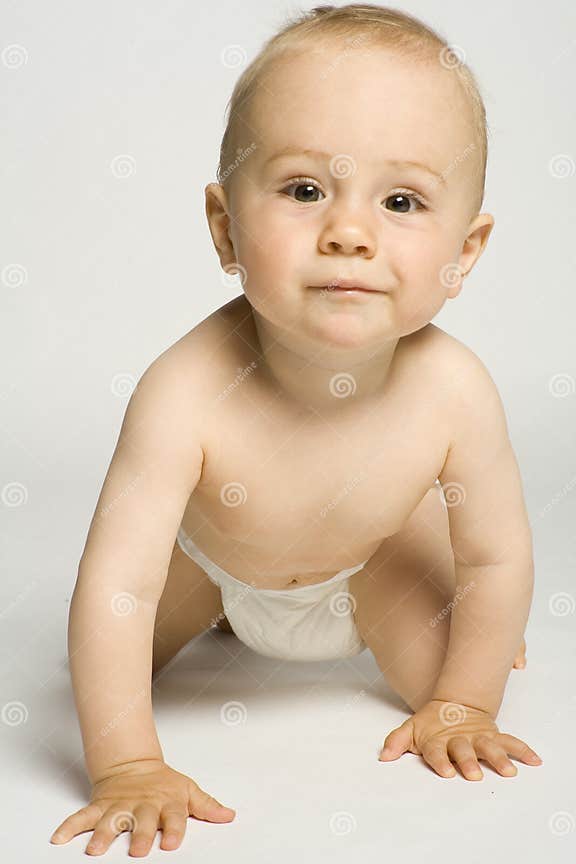 El toddling del bebé foto de archivo. Imagen de cabritos - 1289988