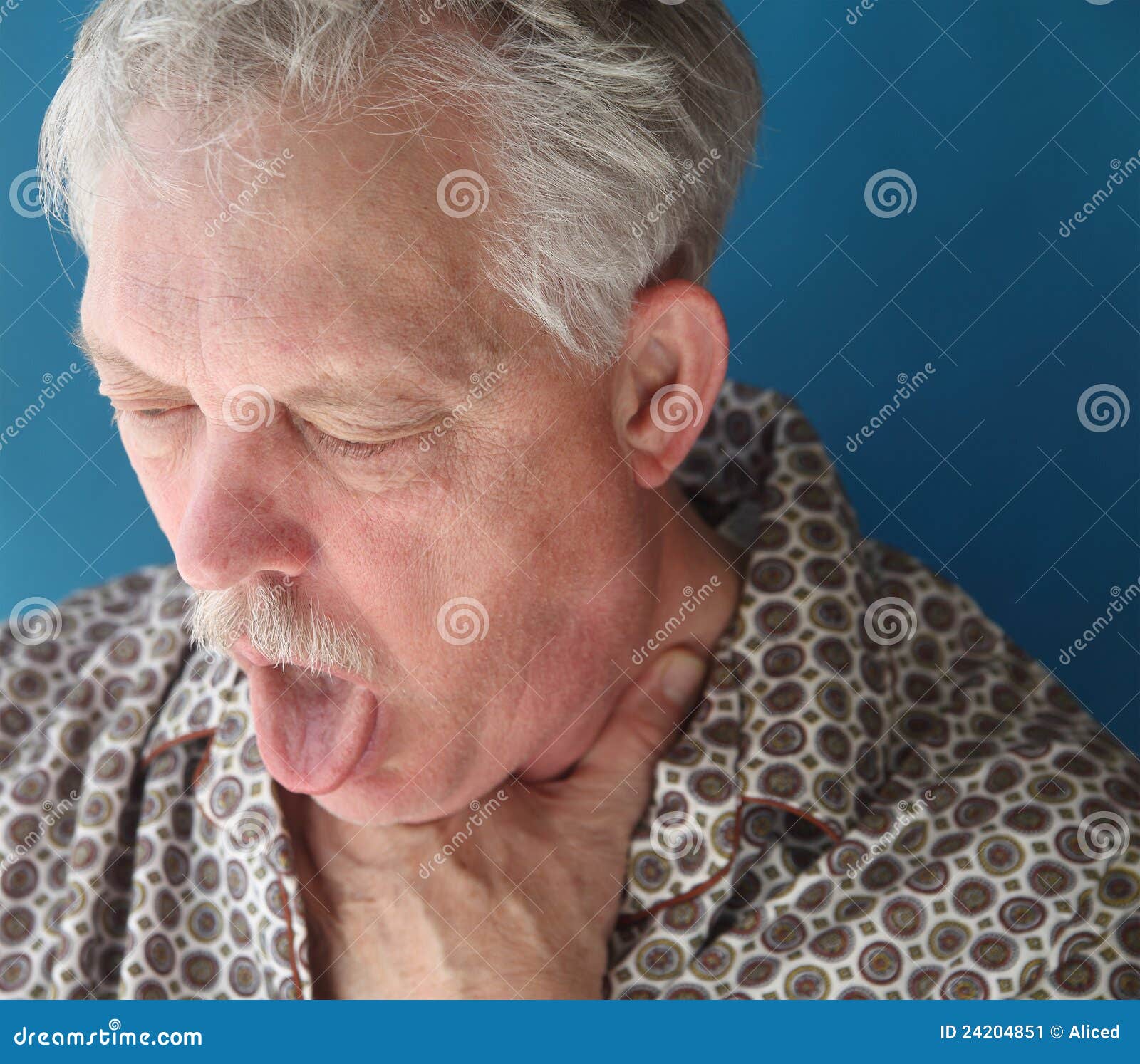 El Toser Enfermo Del Hombre Mayor Imagen de archivo - Imagen de gripe ...