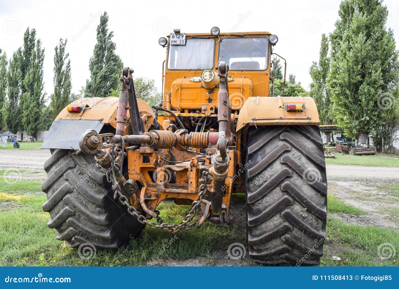 El tractor grande foto de archivo editorial. Imagen de famoso - 111508413