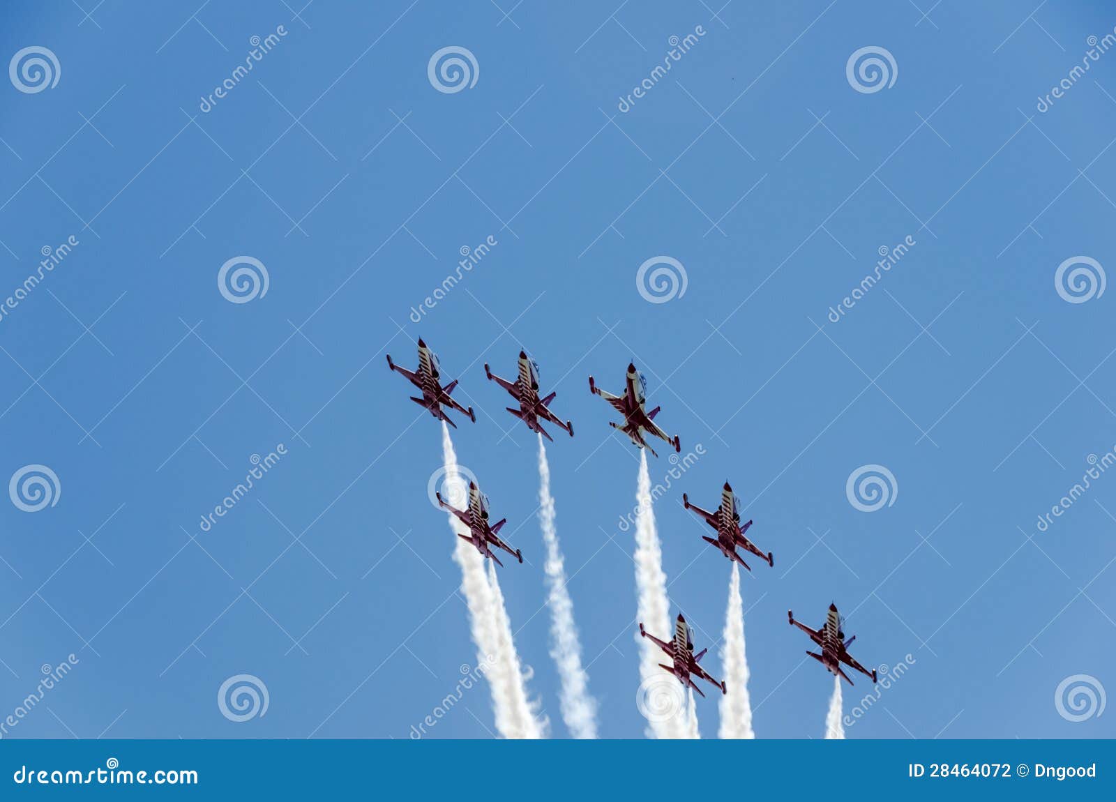 El Turco Protagoniza La Formación NF5 Foto de archivo - Imagen de flyby ...