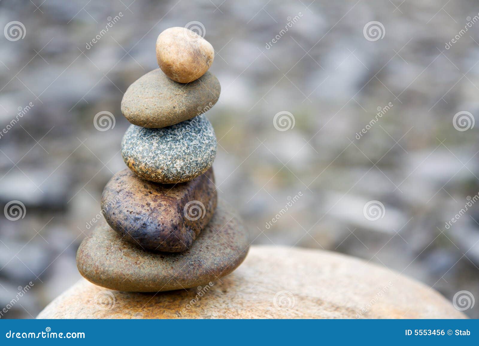 El Zen Tiene Gusto De Piedras Foto de archivo - Imagen de cultura ...