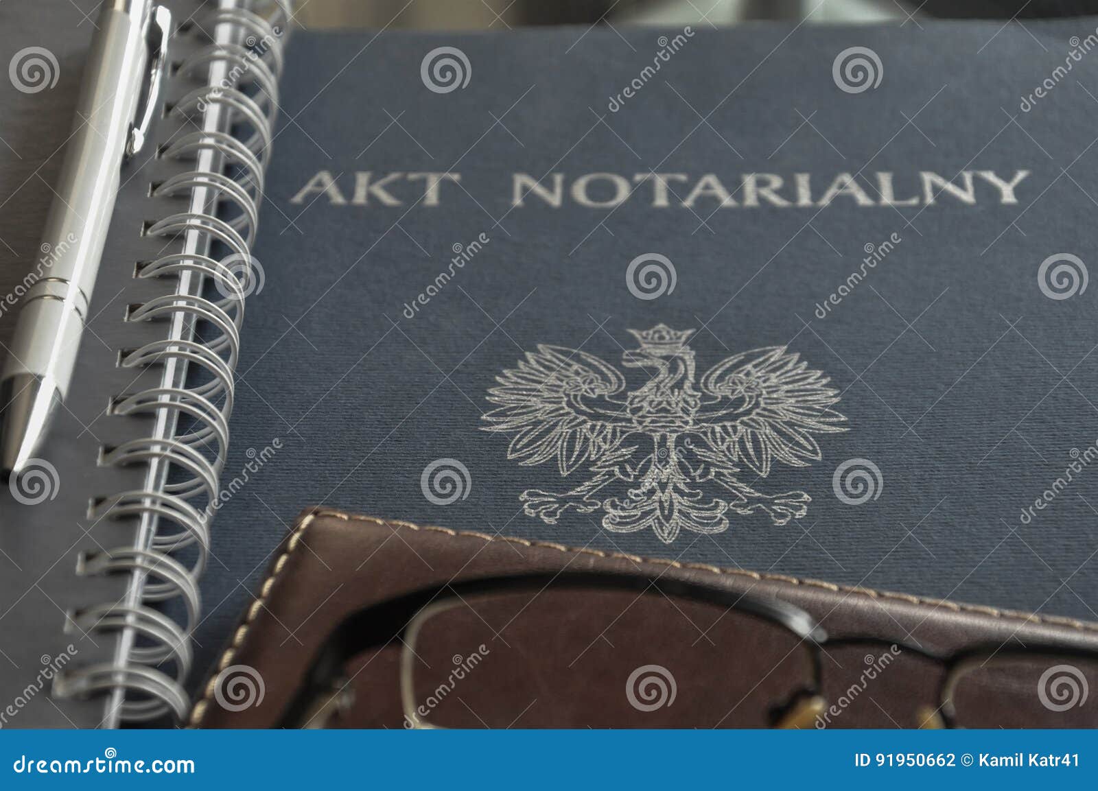 Elaborando O Ato Notarial Para Clientes Foto de Stock - Imagem de ...