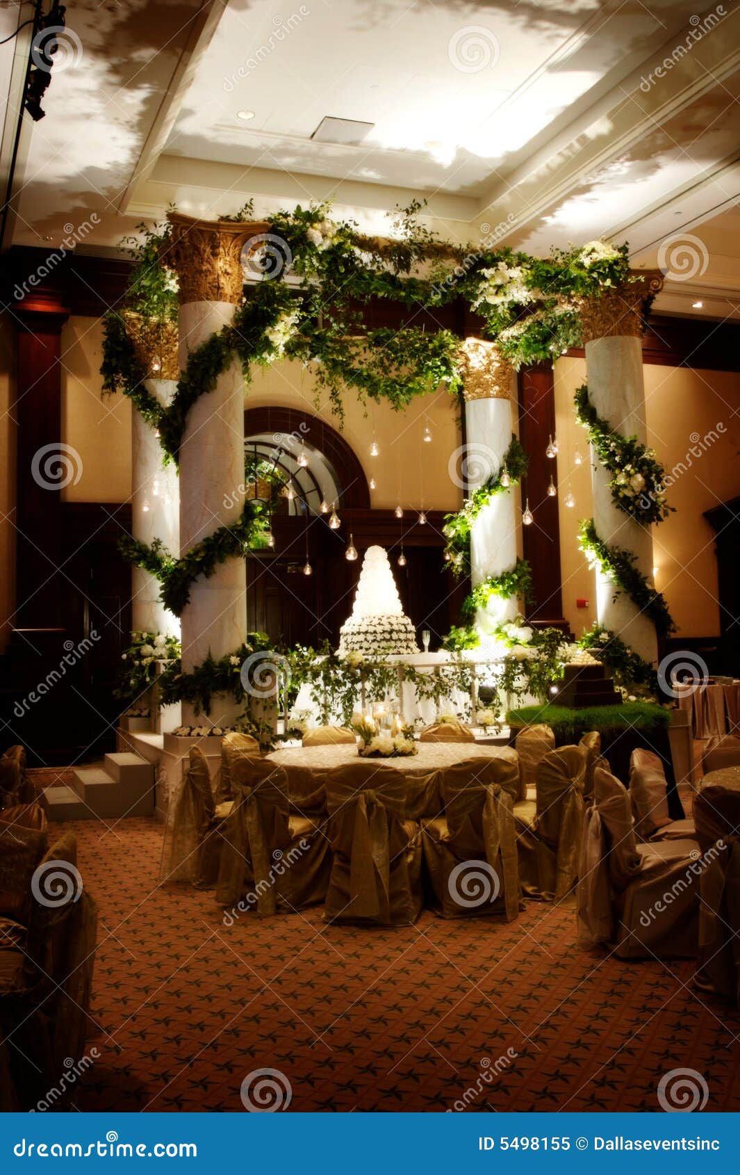 Elaborate Setup Surrounding Wedding Cake Stock Image - Image of cake ...