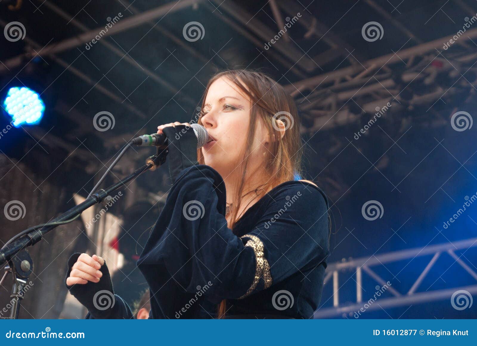 Elane editorial photography. Image of lheim, elane, burg - 16012877