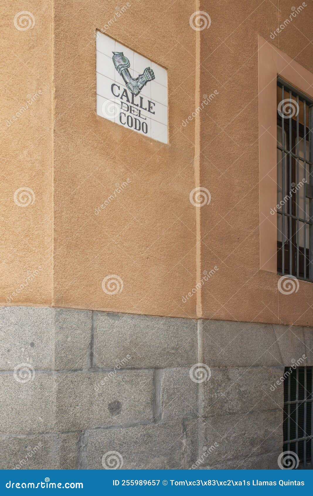Elbow Street Informative Tile Sign Editorial Photography - Image of ...