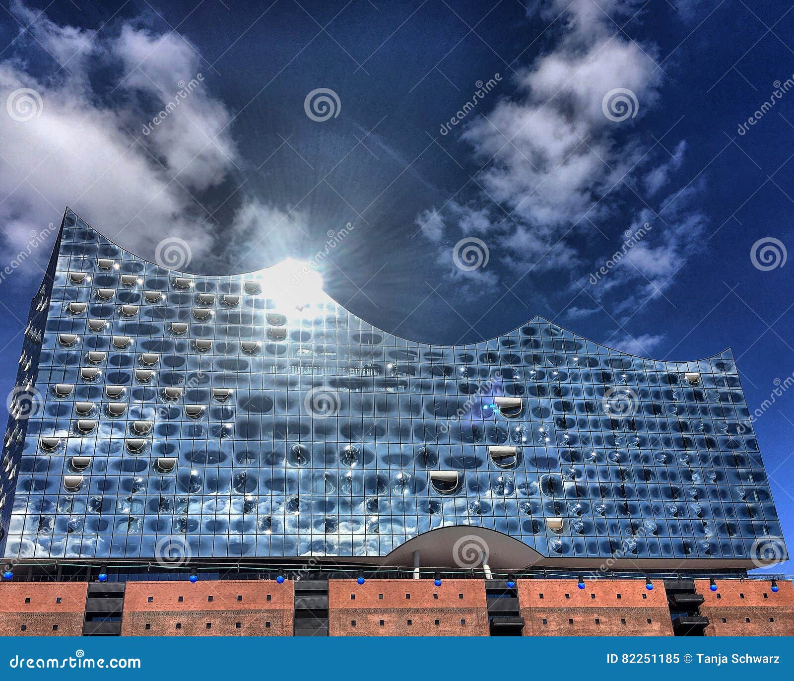 Elbphilharmonie stock image. Image of house, opera, modern - 82251185
