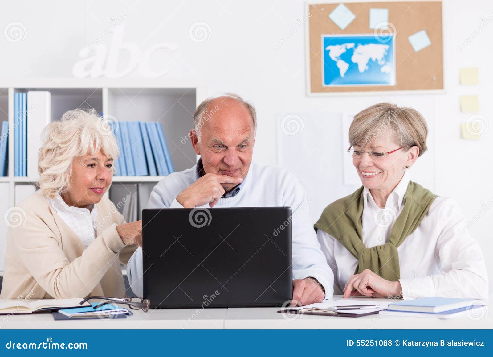 Elder people using laptop stock photo. Image of bureau - 55251088