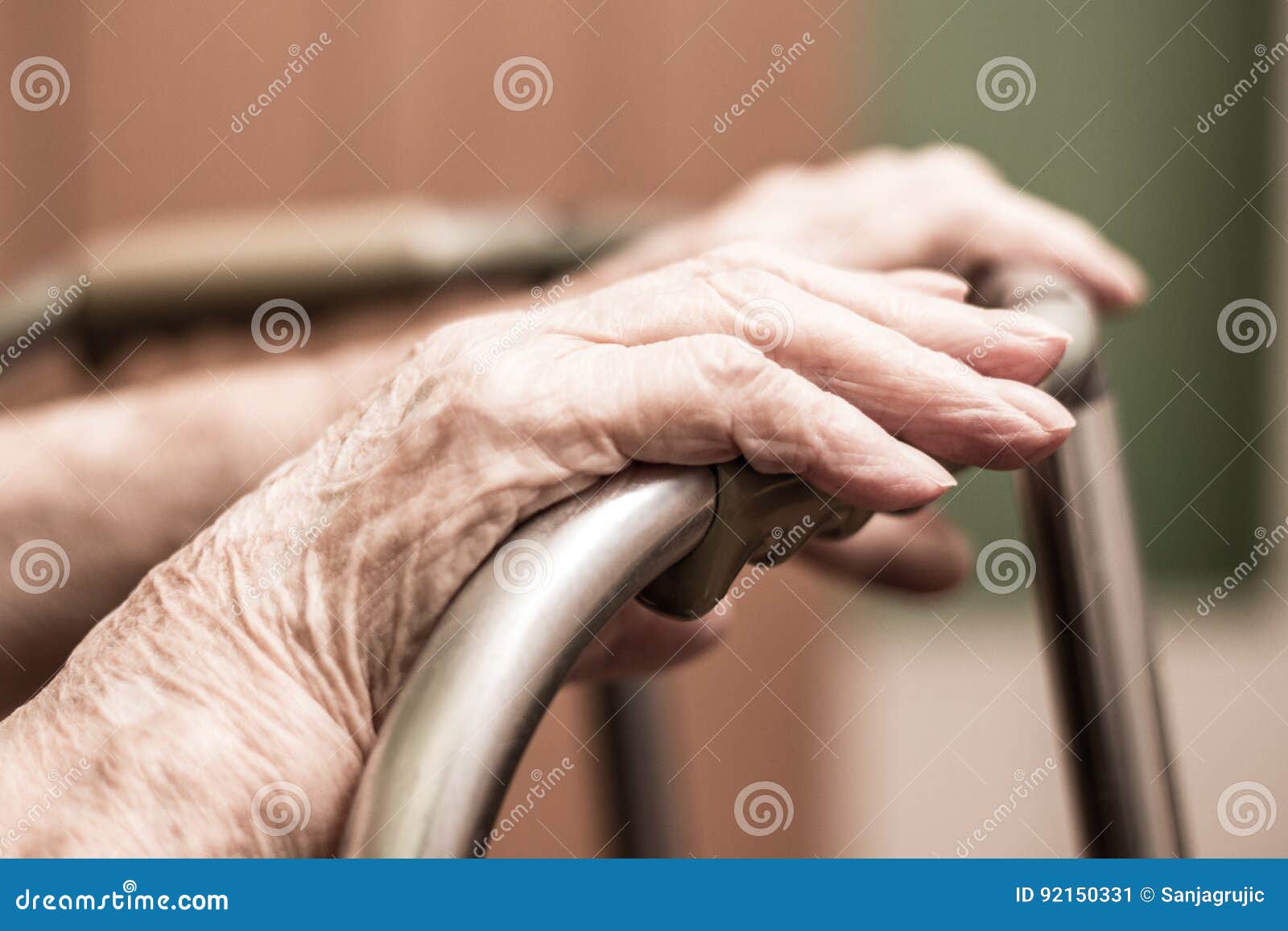 Elderly hands on a walker stock image. Image of arthritis - 92150331