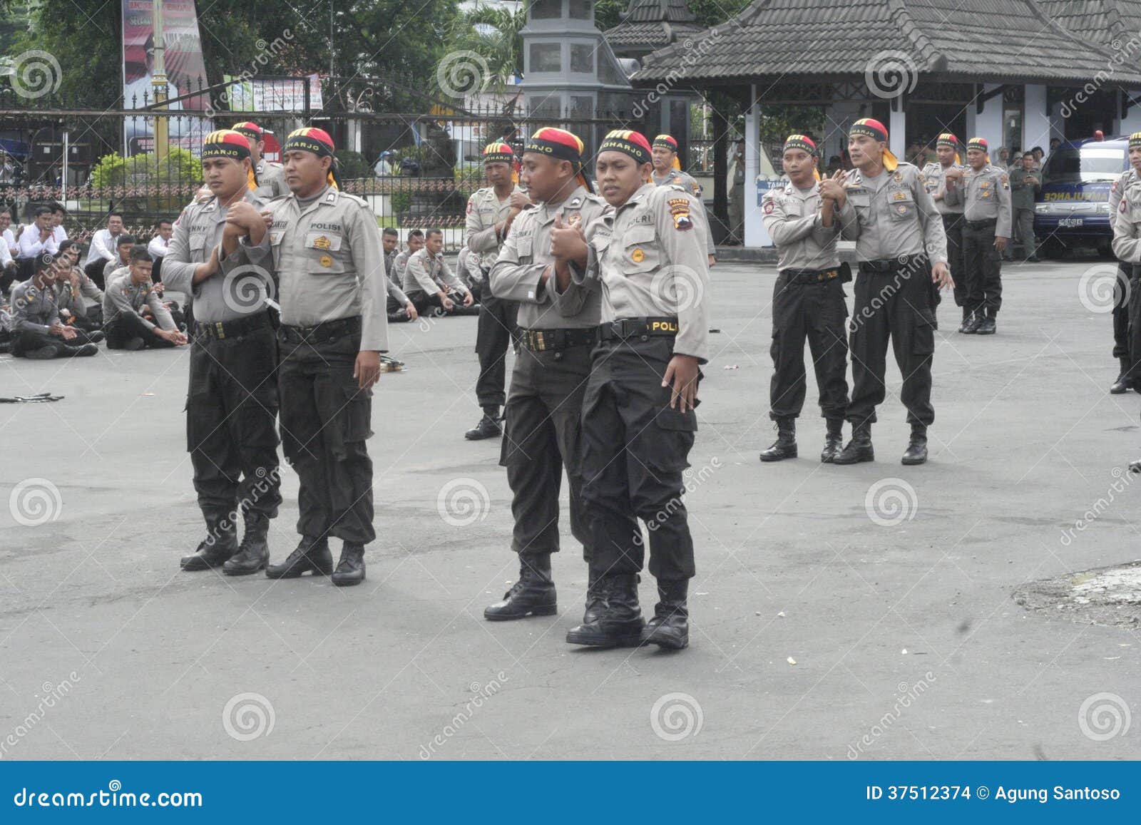 ELECTION PERFORMANCE SECURITY POLICE FORCE Editorial Stock Image ...
