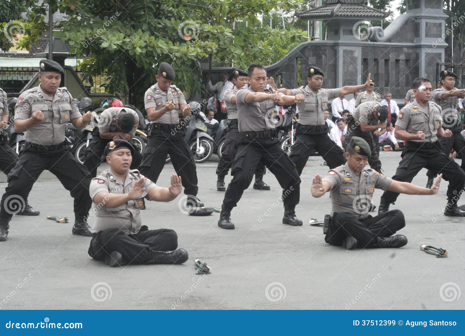 ELECTION PERFORMANCE SECURITY POLICE FORCE Editorial Stock Image ...
