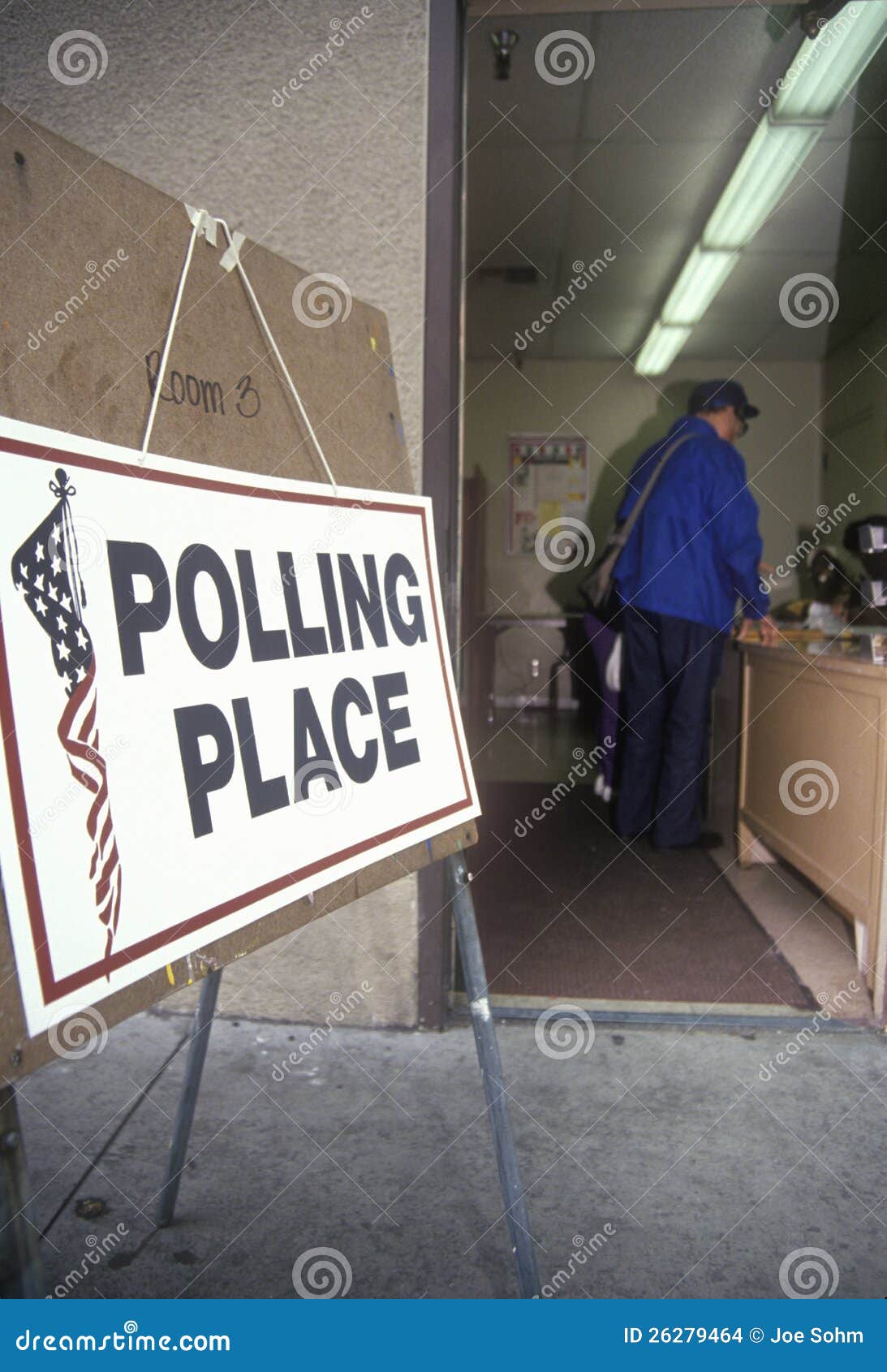 Election Volunteers Assisting Voters Editorial Stock Image - Image of ...