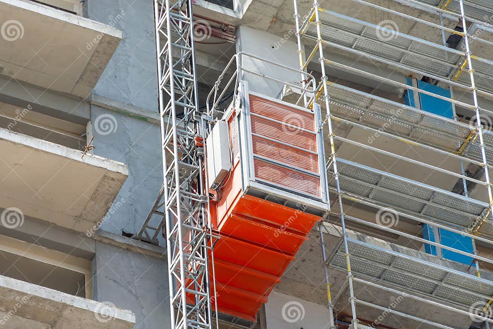 Electric Elevator for Construction Site Installed Outside the Facade of ...