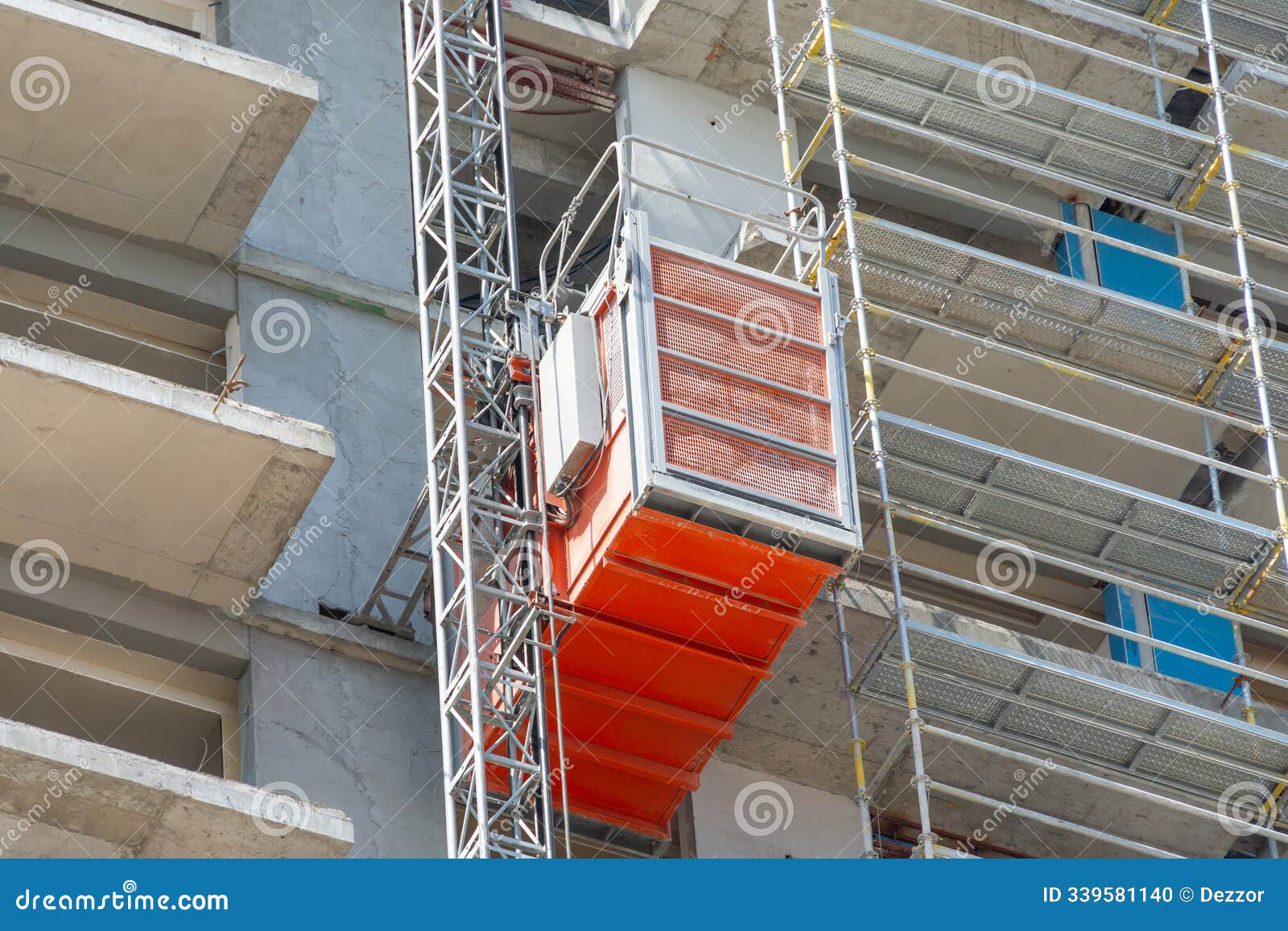 Electric Elevator for Construction Site Installed Outside the Facade of ...