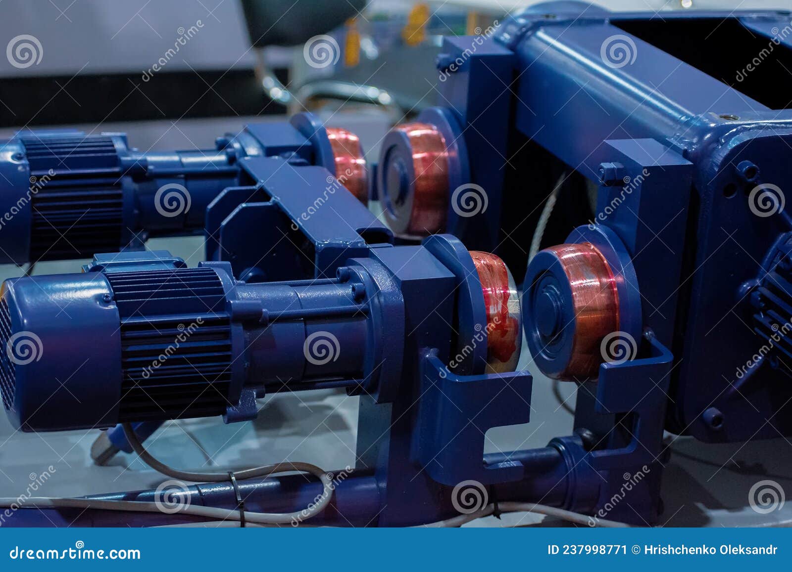 Electric Rope Hoist. Using the Motor in the Support Crane Mechanism ...