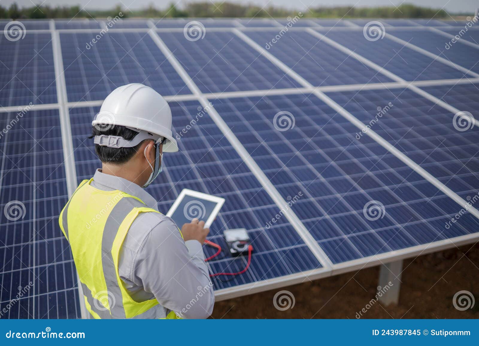 Electrical Engineering Works with Solar Panels To Produce Renewable ...