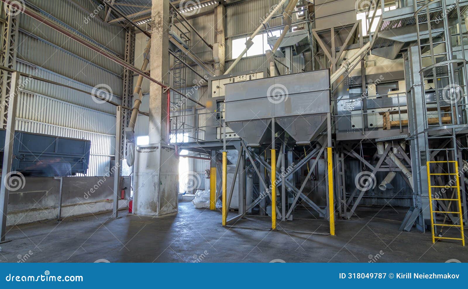 Electrical Mill Machinery and Elevator for the Production of Seeds ...