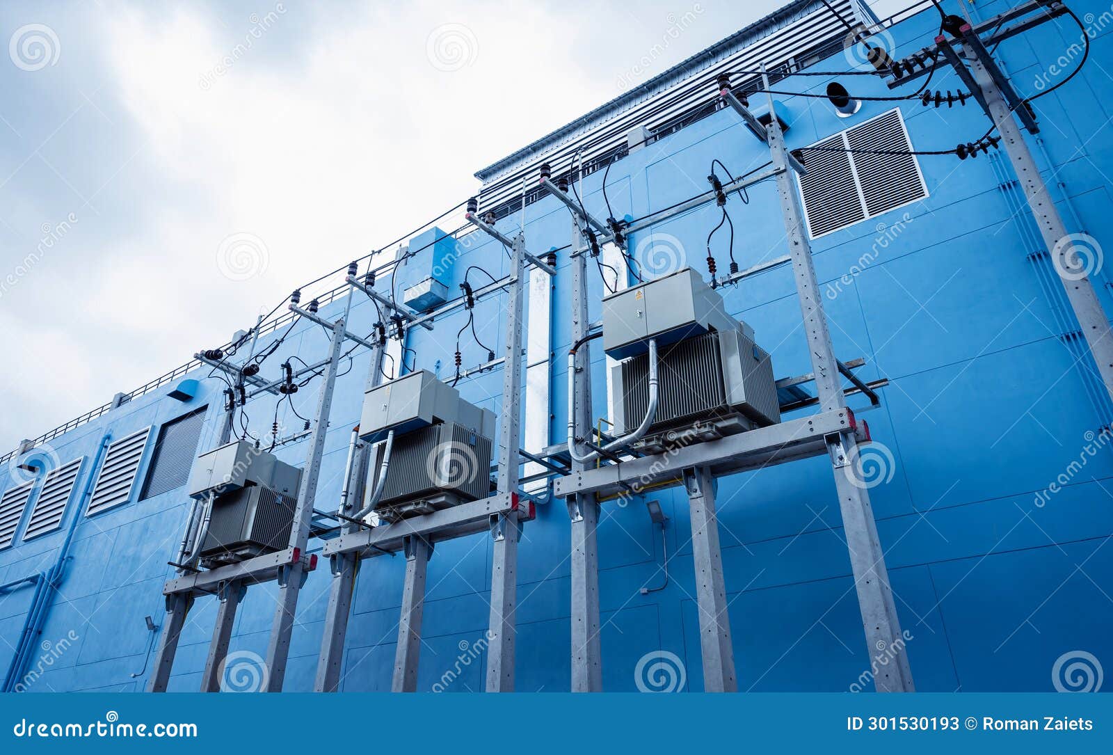 Electrical Power and Distribution Electricity System at the Building ...