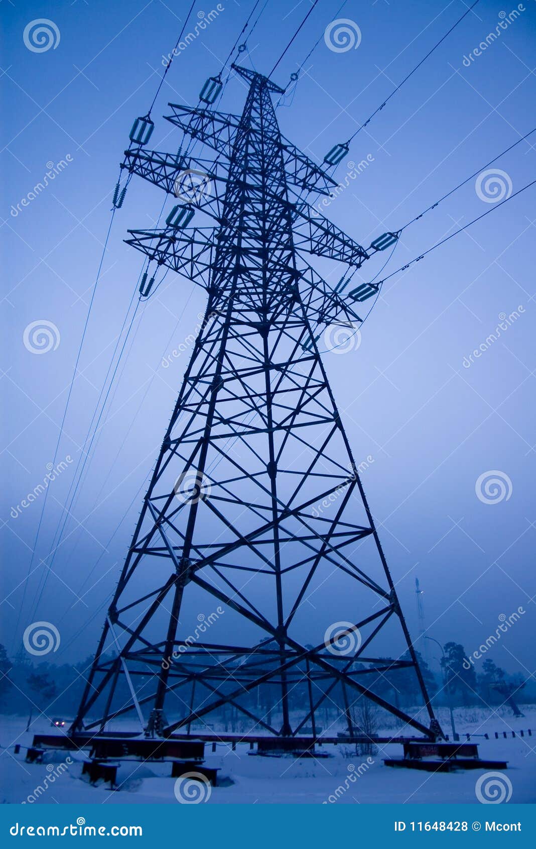 Electrical Power Line Tower Stock Photo - Image of transmitting ...