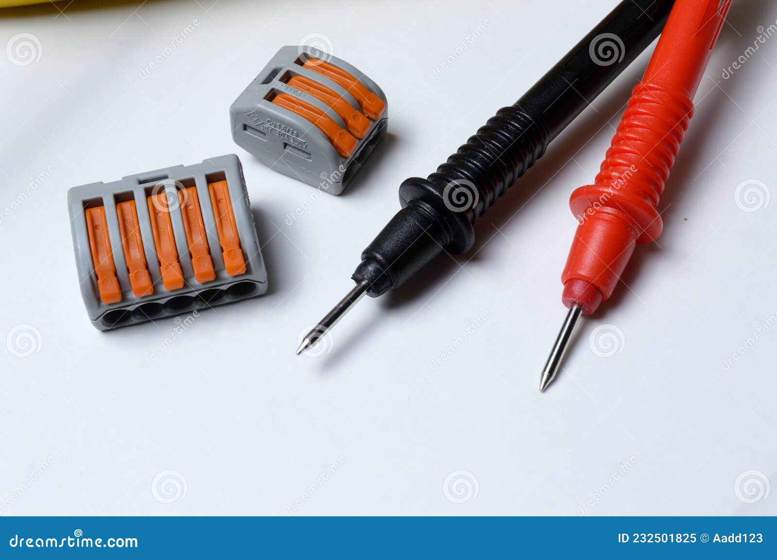 Terminal Blocks For Electrical Connection And Earthing Terminals For ...