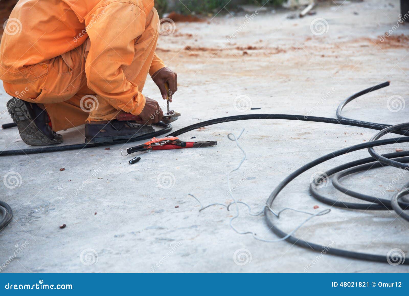 Electrical with Tool Cuts Electrical Cable Stock Image - Image of hands ...