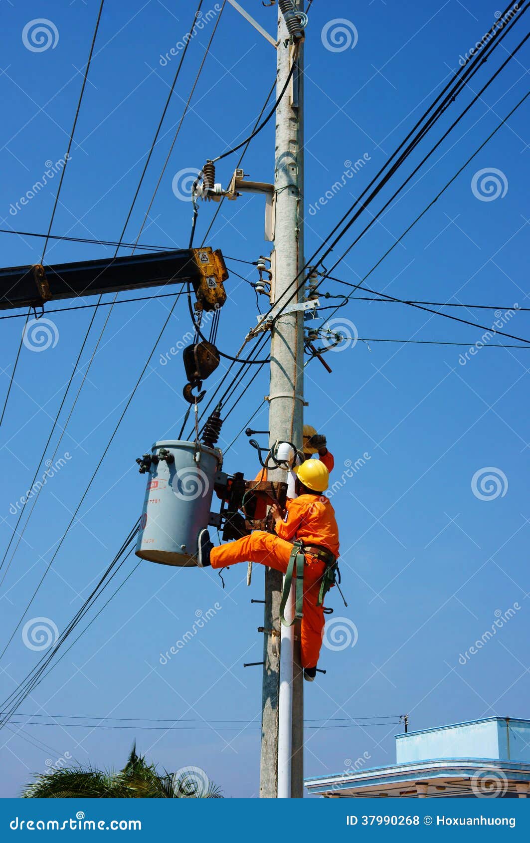 Electrician Repair System of Electric Wire Editorial Stock Photo ...