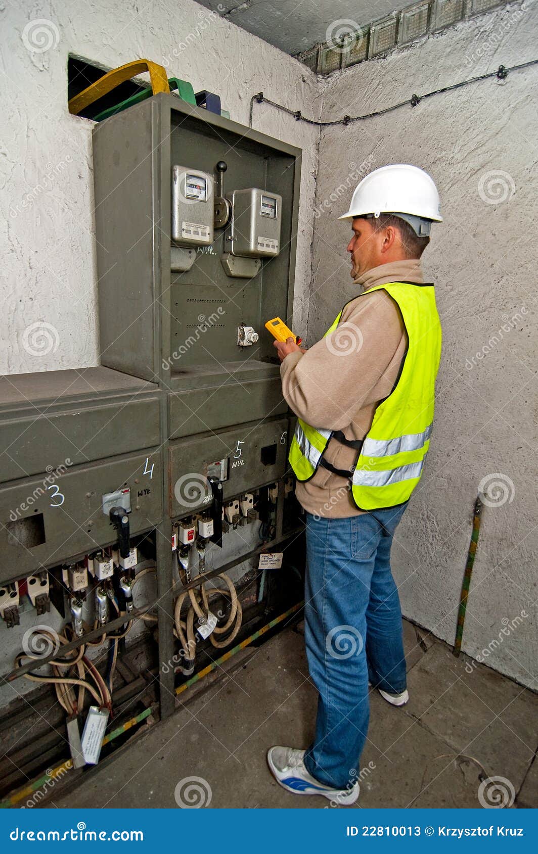 Electrician in Switching Power Stock Image - Image of drift, current ...