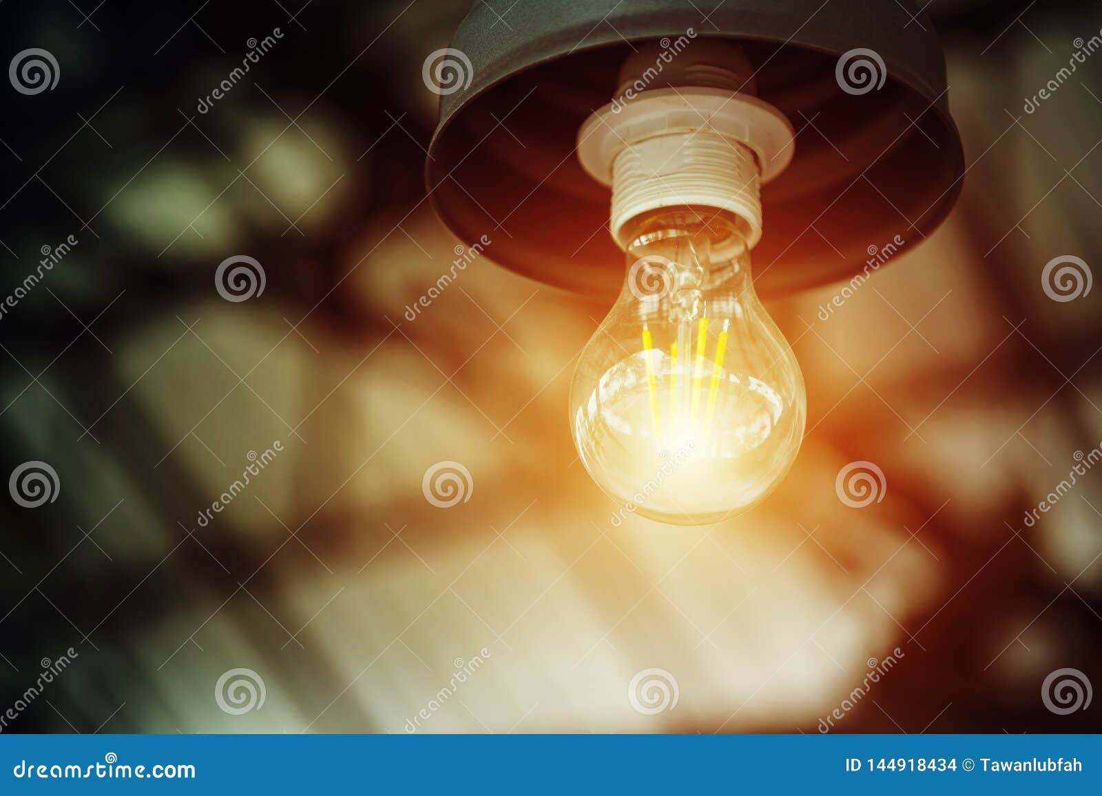 Electricity Lamp, Lighting with Free Copy Space. Idea and Thinking ...