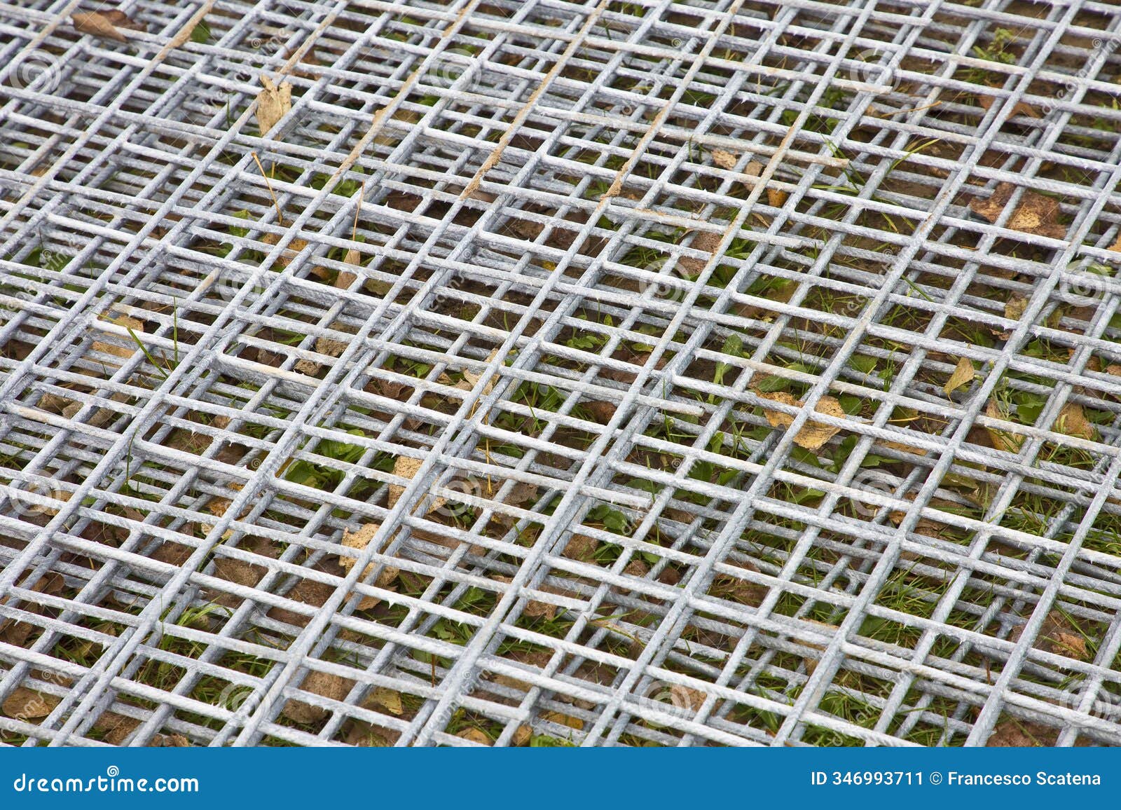 ELECTRO-WELDED MESH in GALVANIZED METAL for the Reinforcement of ...