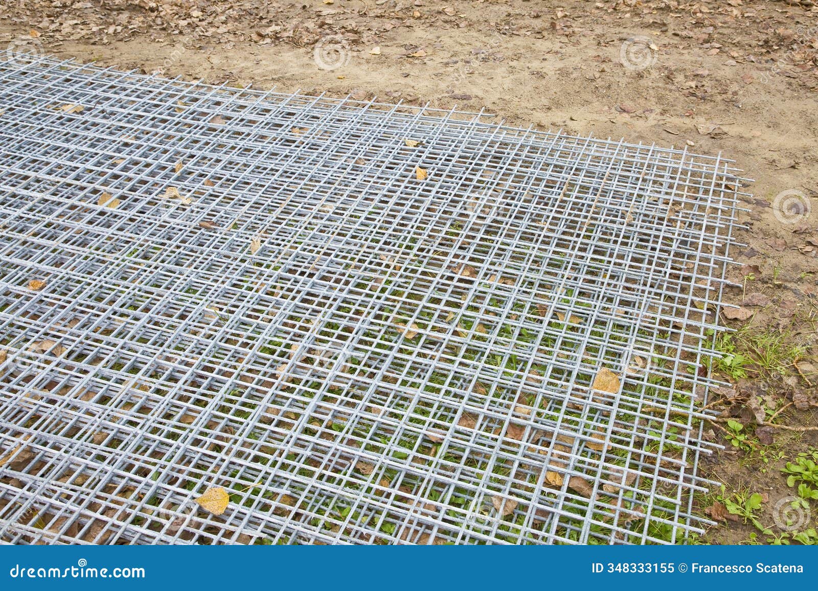 ELECTRO-WELDED MESH in GALVANIZED METAL for the Reinforcement of ...