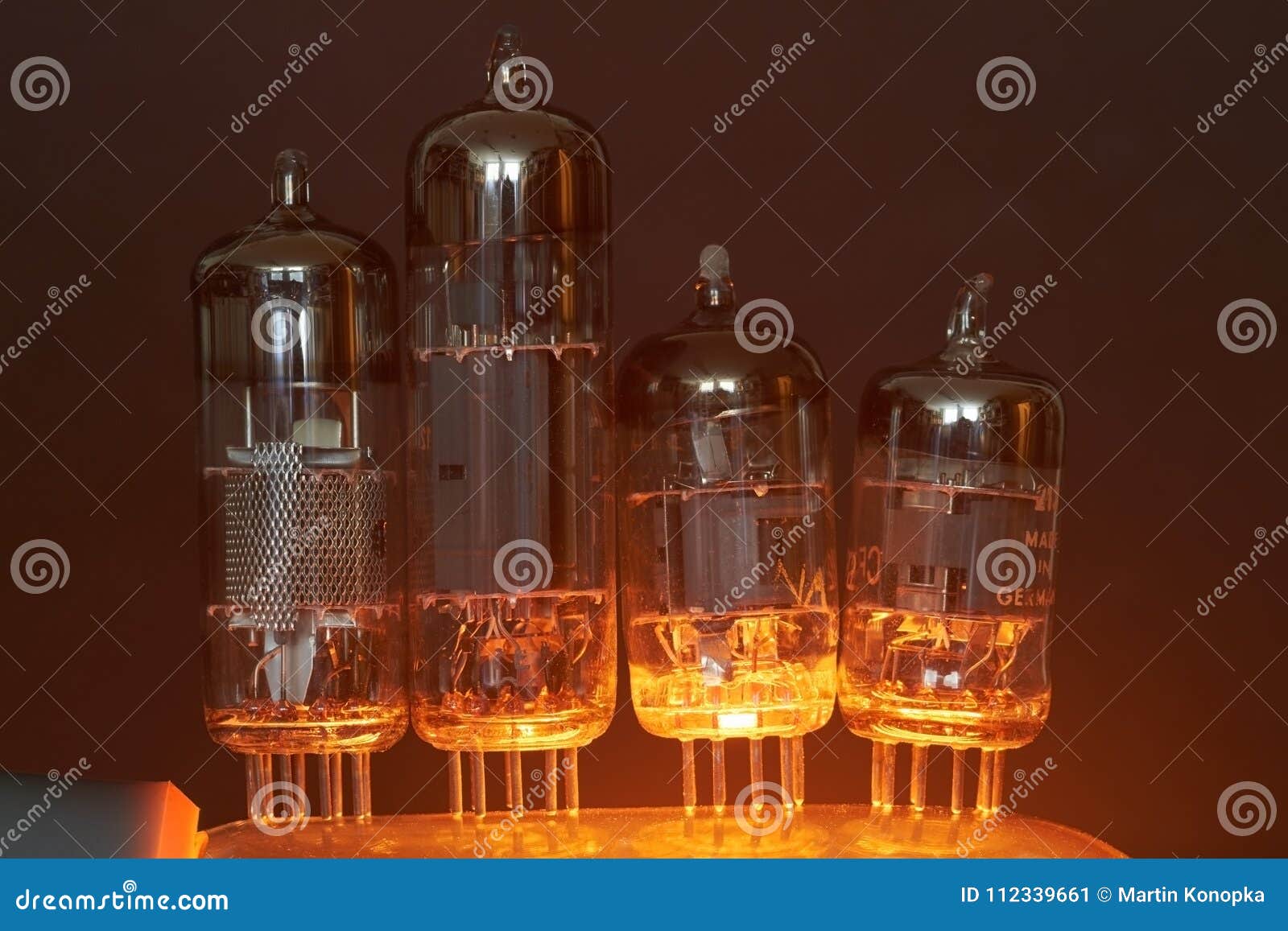 Electron tubes stock image. Image of component, copper - 112339661