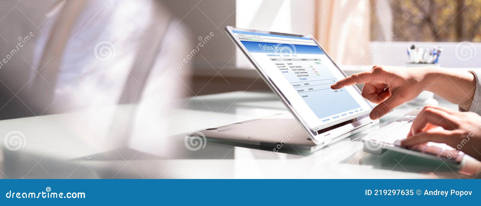 10,858 Bank Electronic Transfer Photos - Free & Royalty-Free Stock ...