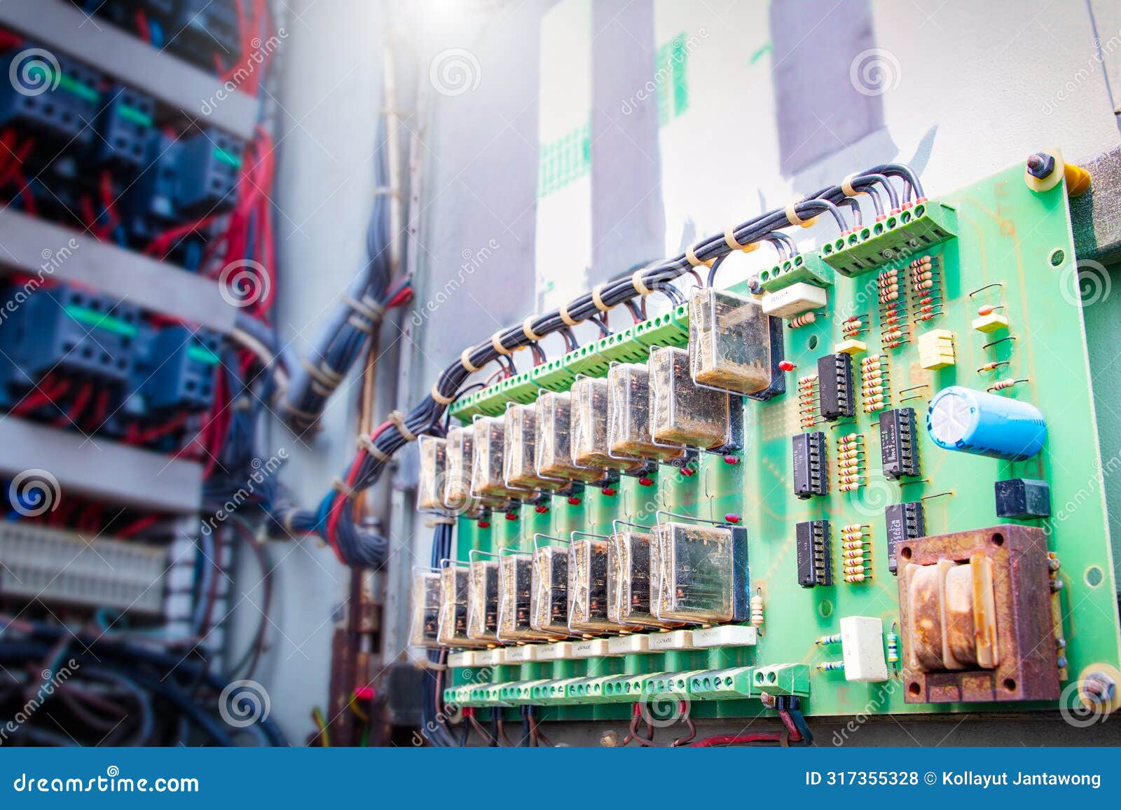 About Electronic Boards that the Transmission and Receive of the ...