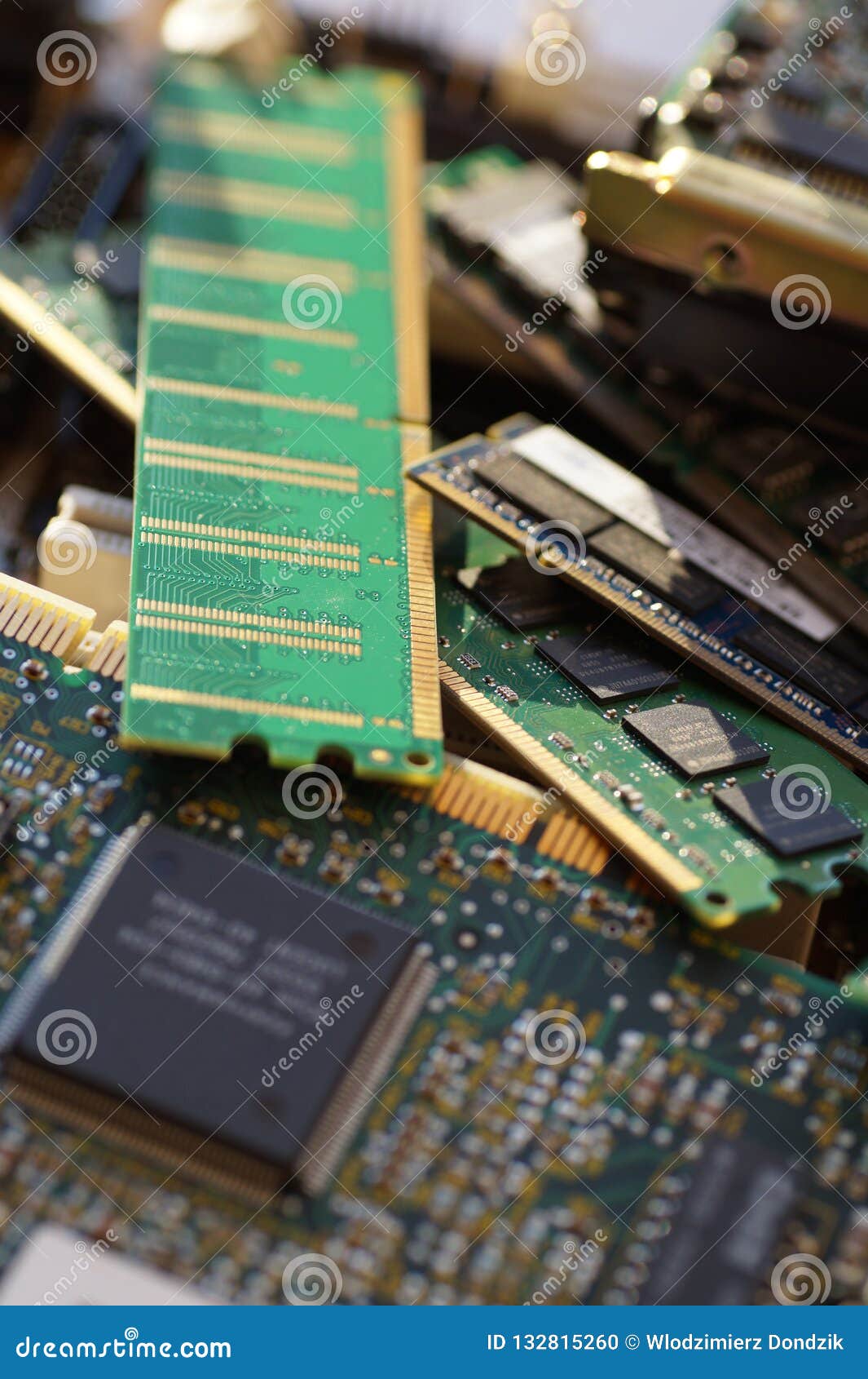 Electronic Components, Pc Components: Motherboards, Disks, RAM M Stock ...