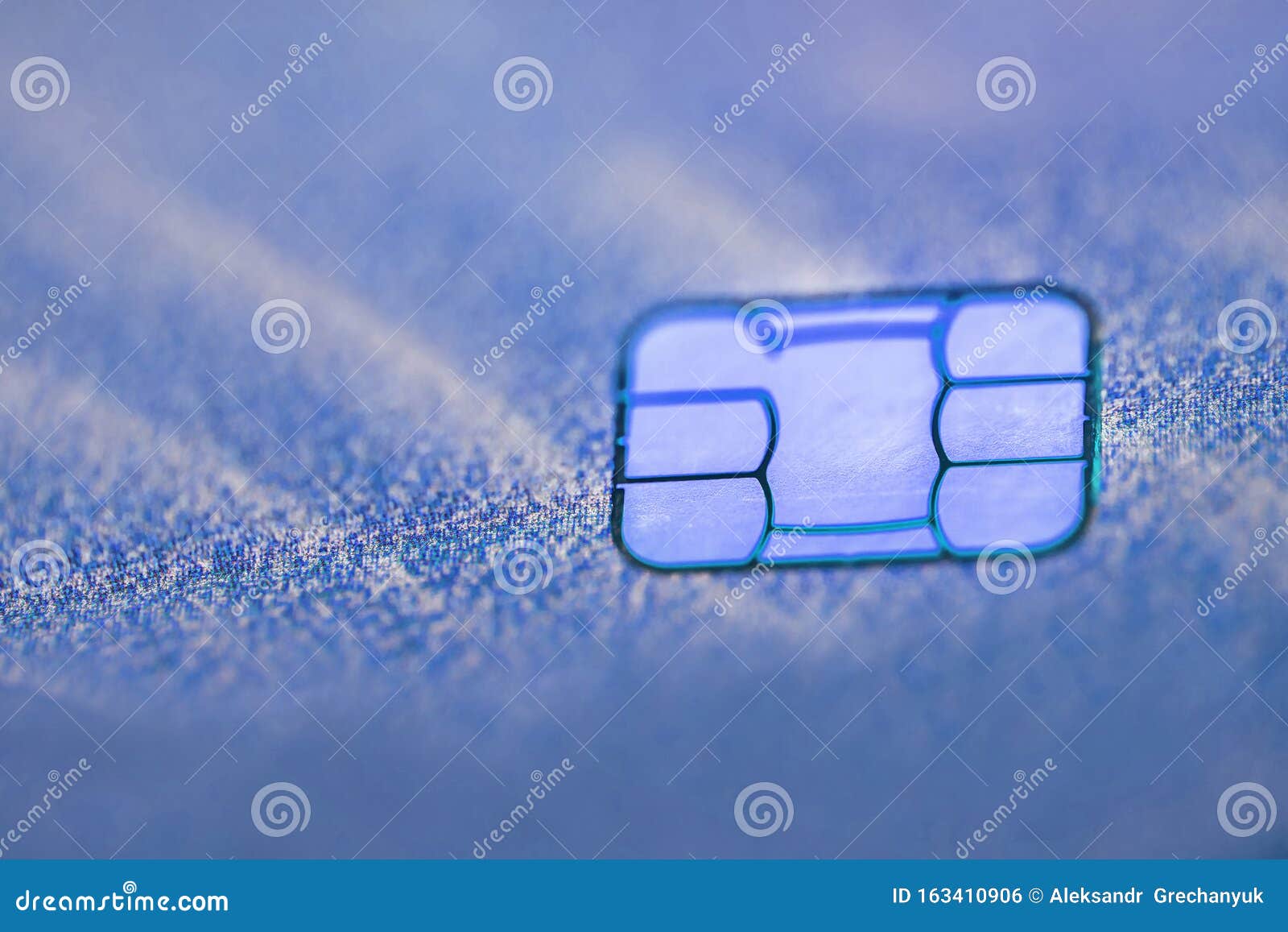 Electronic Contactless Credit Card with Selective Focus Microchip ...