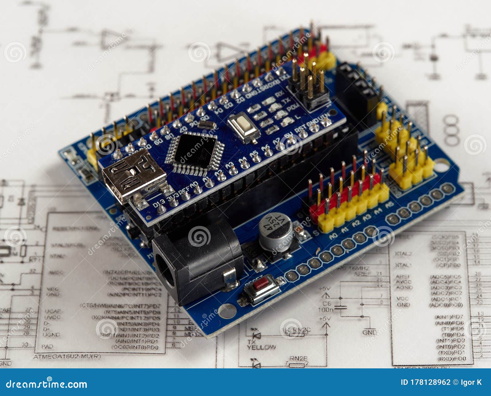 Electronic DIY Project Arduino.Electronics And Microprocessor.Drawing ... Electronic DIY Project Arduino.Electronics And Microprocessor.Drawing ...