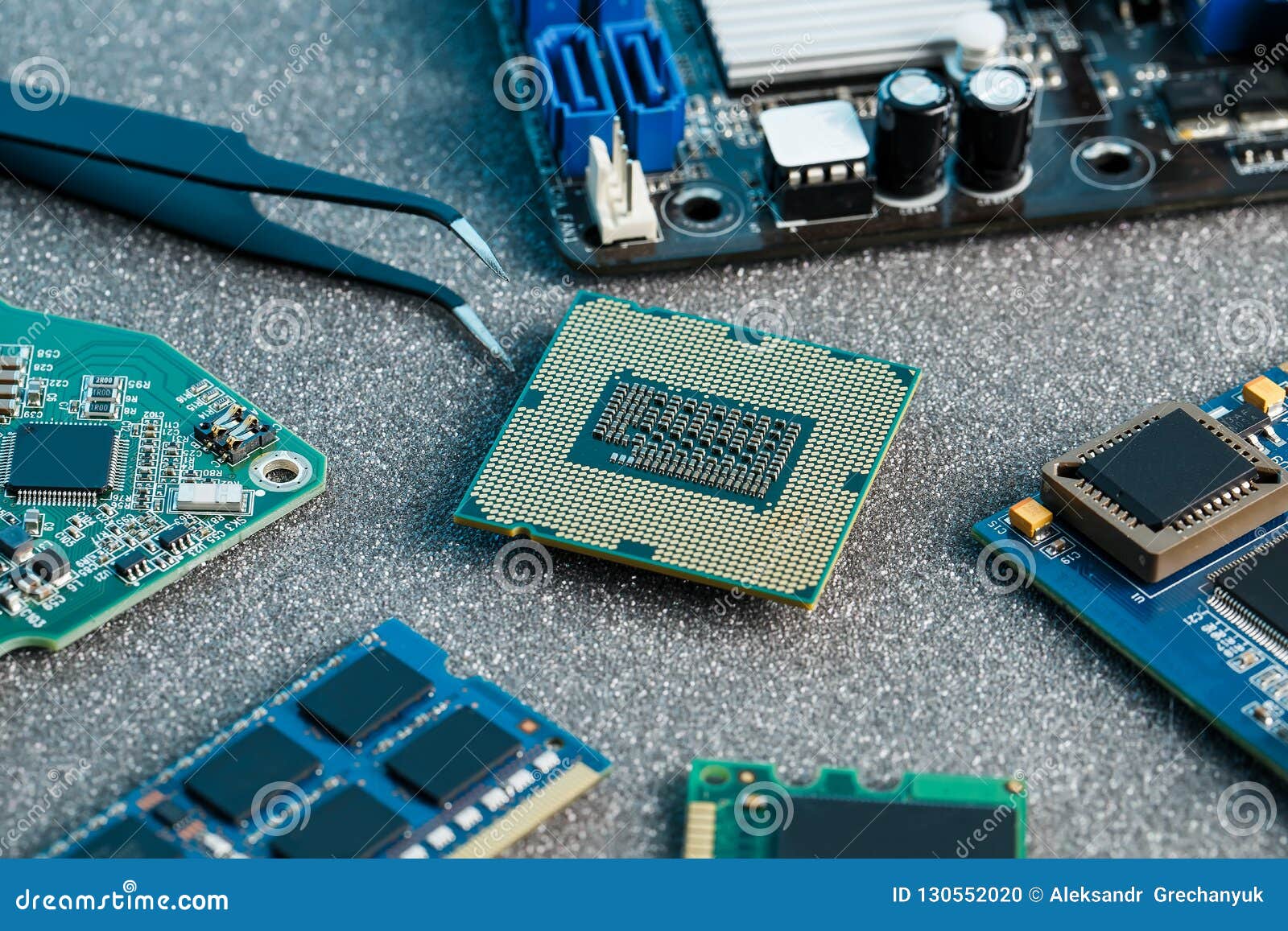 Electronic Engineer of Computer Technology. Maintenance Computer Cpu ...