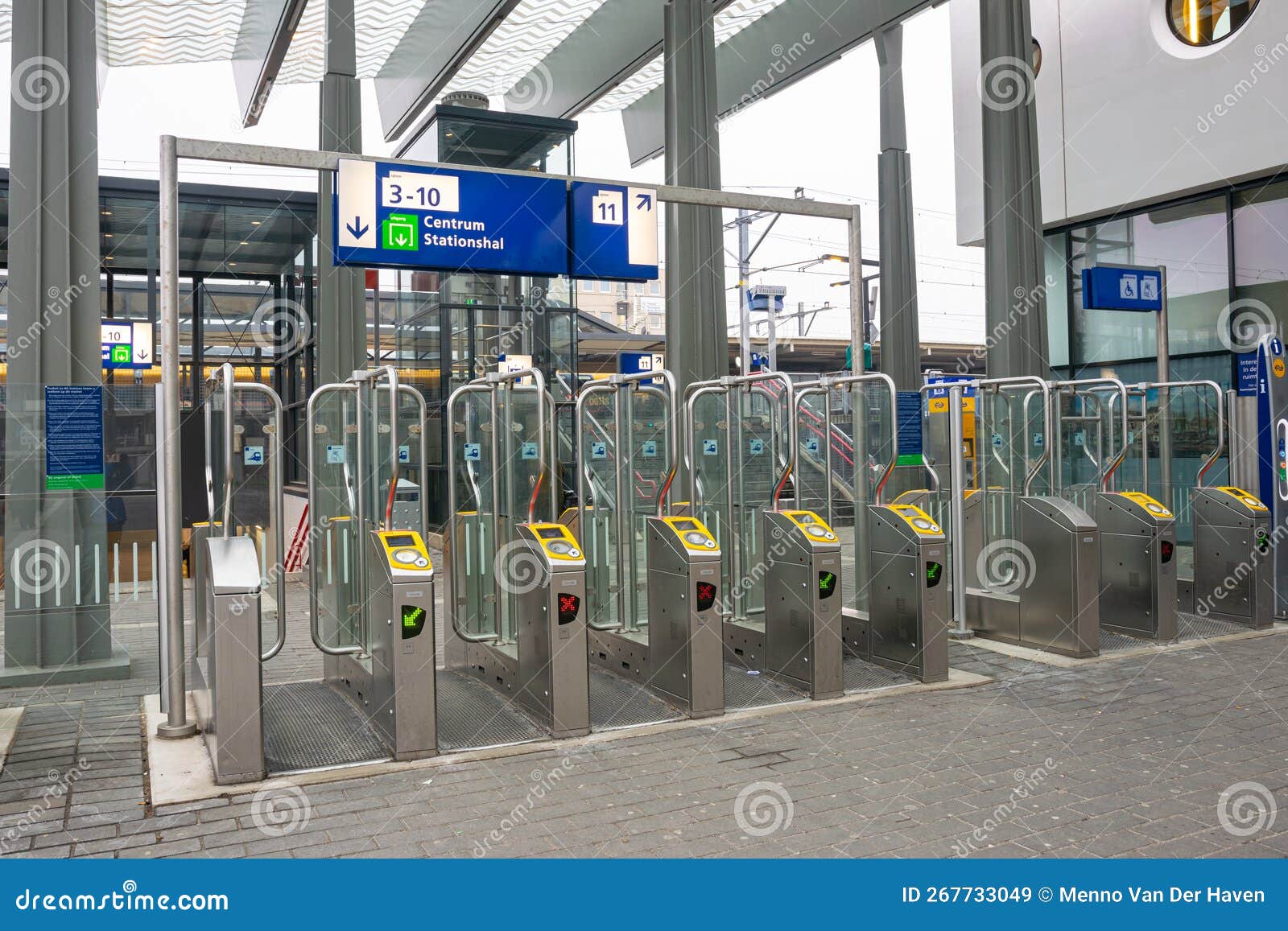 Electronic Entrance Gates in a Railway Station Stock Image - Image of ...