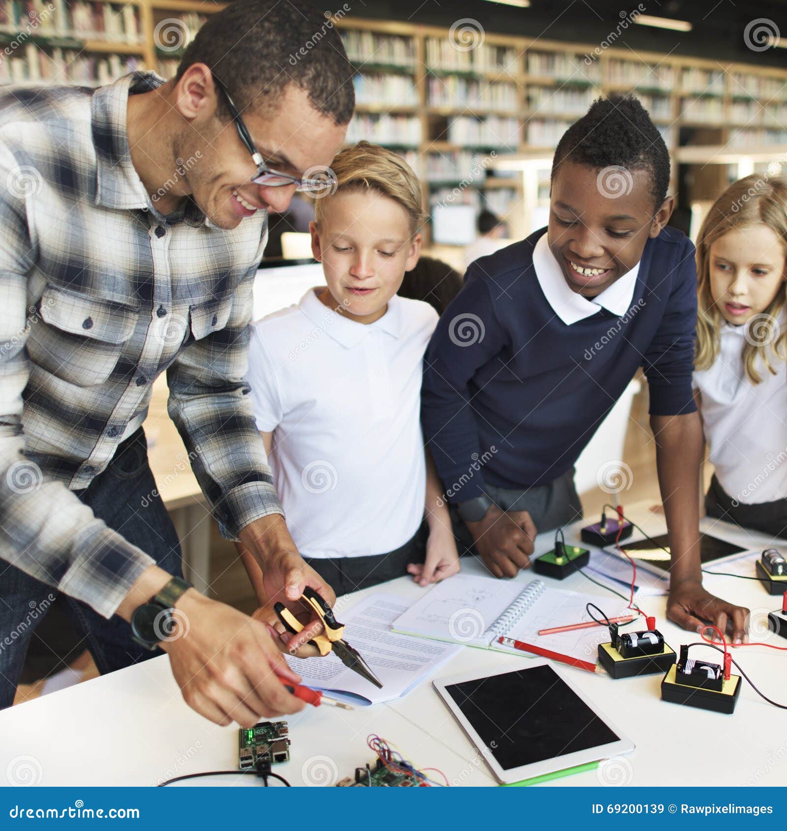 Electronic Experiment Observation Physics Study Concept Stock Image ...