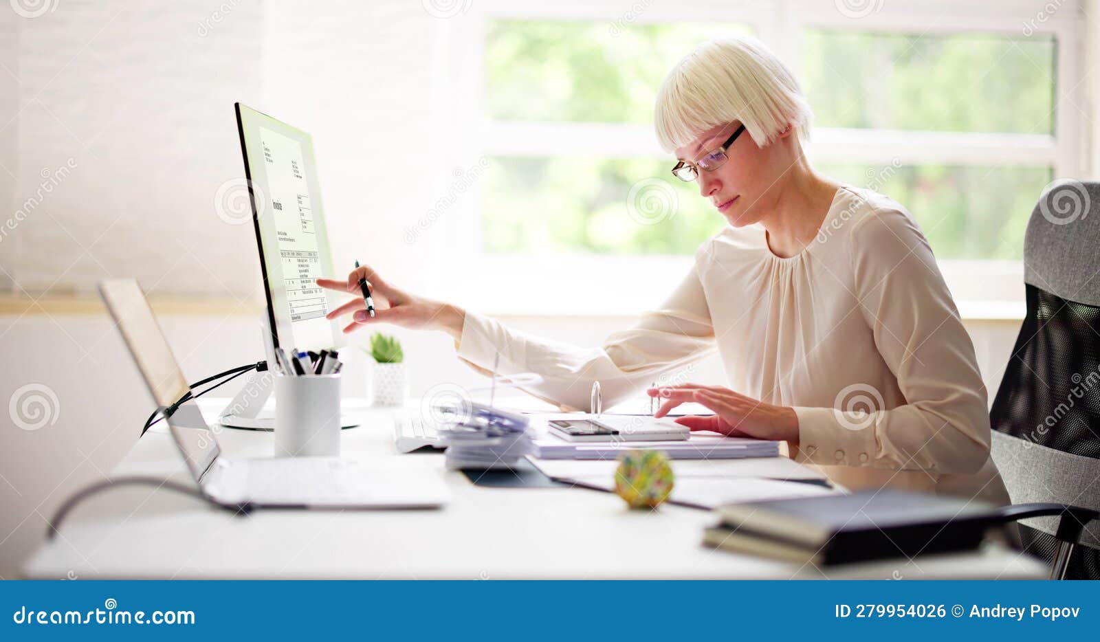 Electronic Invoice Accountant Software on Computer Stock Photo - Image ...