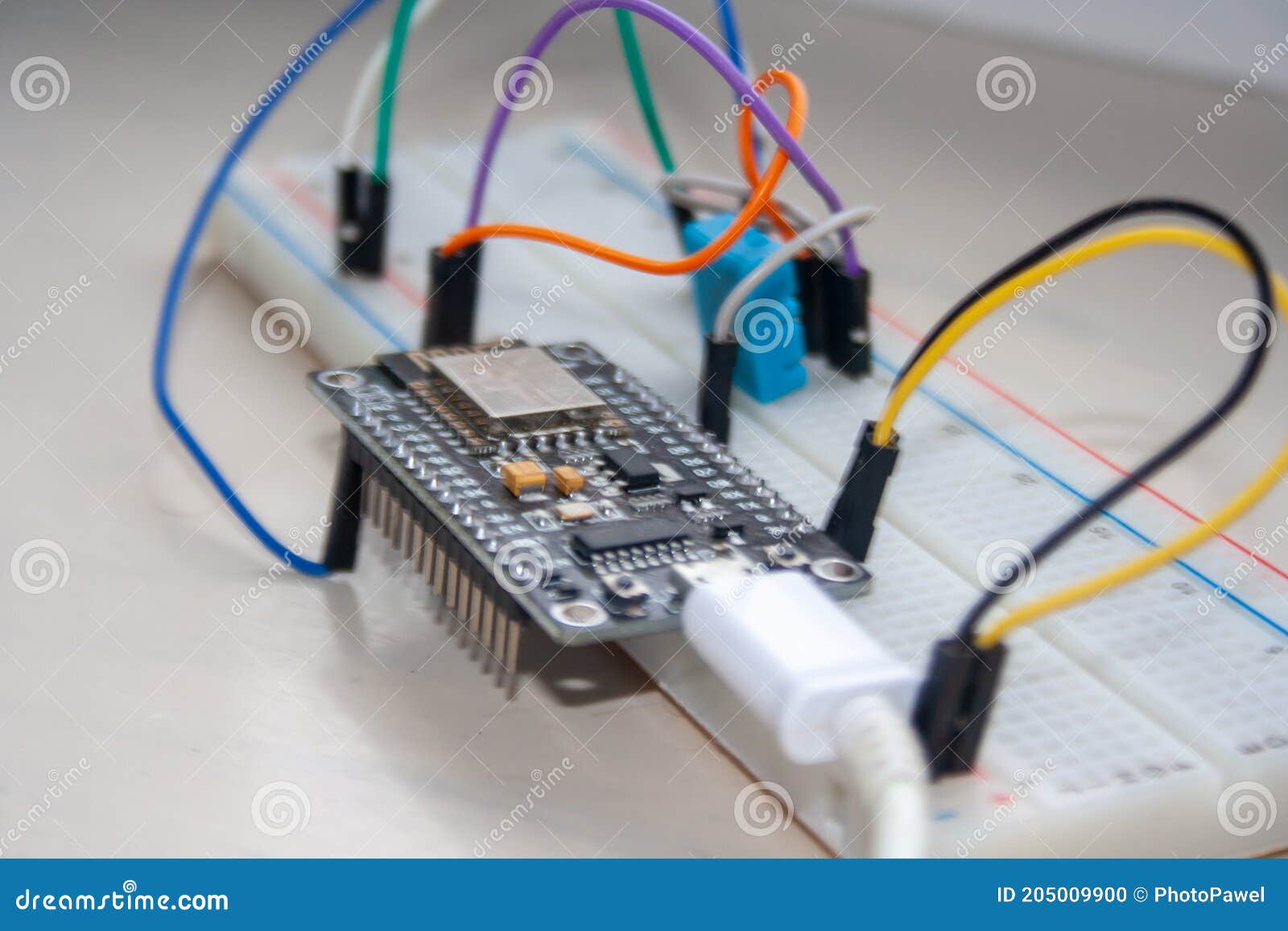 Programming ARDUINO Stock Image | CartoonDealer.com #101393395
