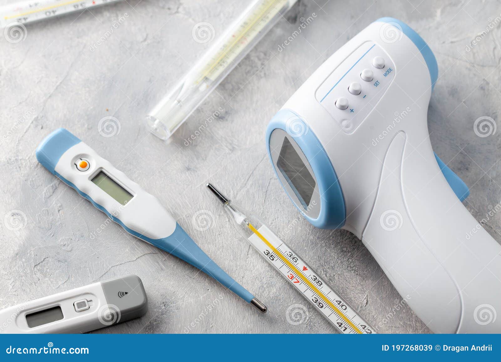 Electronic Thermometer For Measuring Body Temperature Set Of