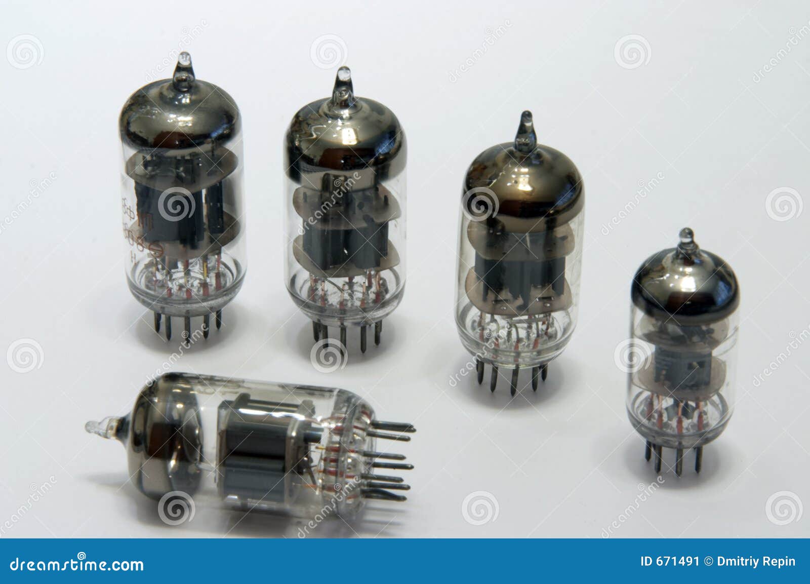 Electronic tubes stock image. Image of element, video, vacuum - 671491